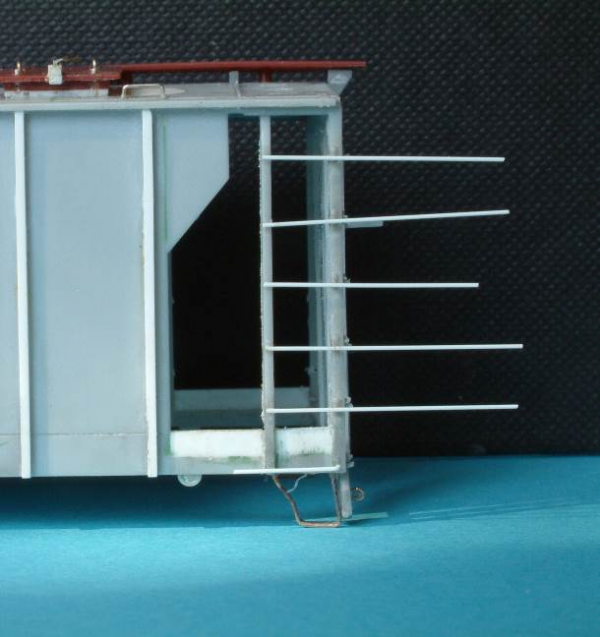 Adding Hopper Ladders to HO Models – NMRA British Region